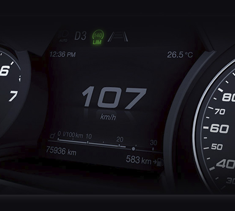 STELVIO QUADRIFOGLIO（ステルヴィオ クアドリフォリオ）| SUV | Alfa Romeo（アルファ ロメオ）